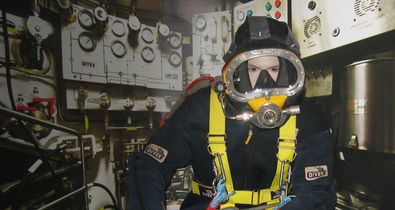 Drying-Out Diving Museum Needs Support