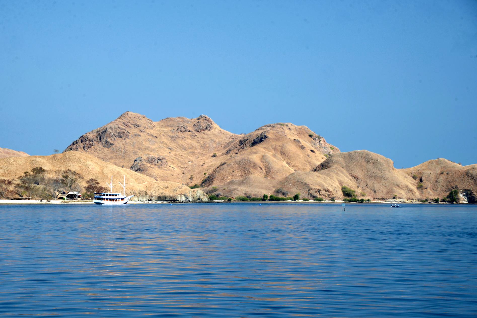 Flores, gateway to Komodo