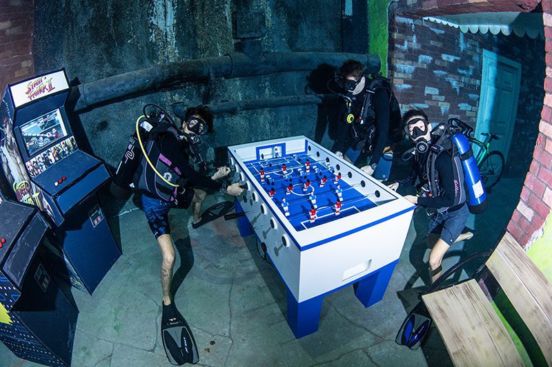 World's deepest indoor pool opens at Deep Dive Dubai